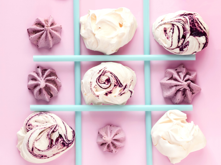 PASTEL DE MERENGUE Y MINI MERENGUES - Sortir amb nens