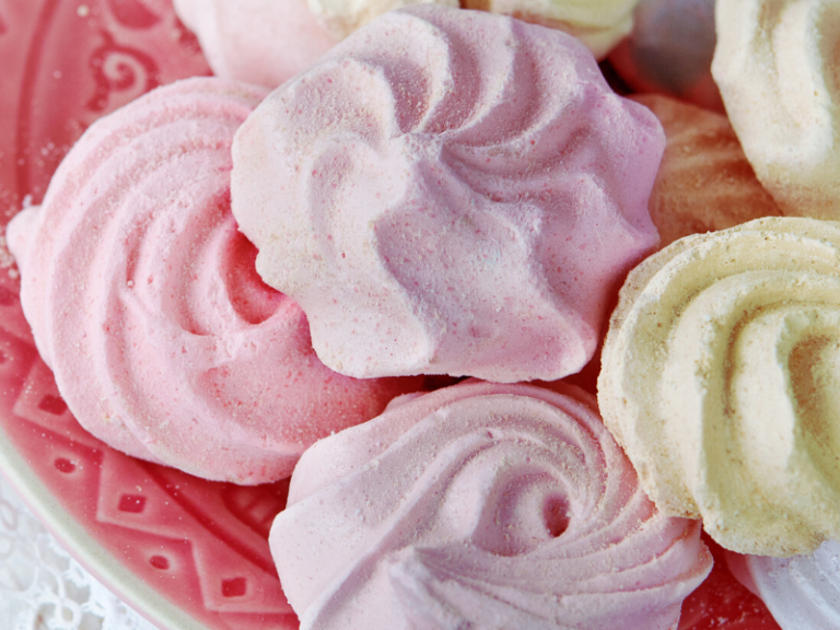 PASTÍS DE MERENGA I MINI MERENGUES - Sortir amb nens