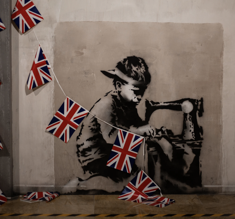 VISITA L'EXPOSICIÓ DE BANKSY A BARCELONA - Sortir amb nens